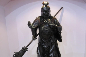 Templo del General Li Mi de Dali de China, Cueva Jiangjun de Dali de China.