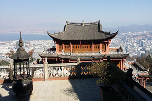 Templo del General Li Mi de Dali de China, Cueva Jiangjun de Dali de China.